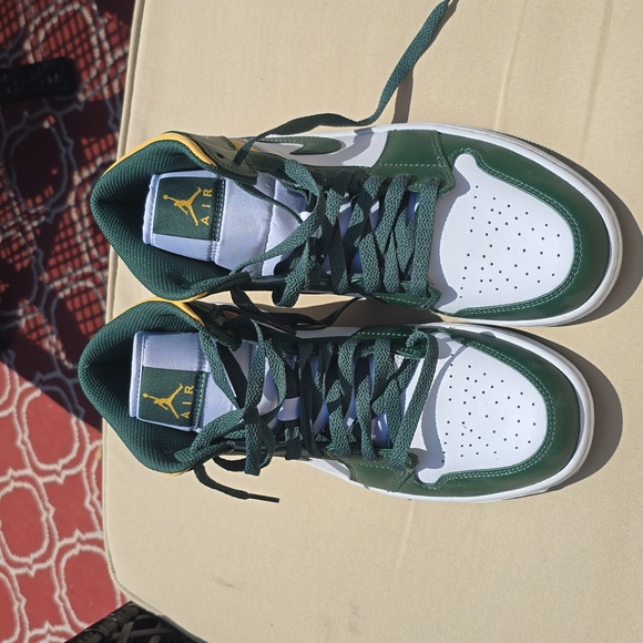 Nike | Shoes | Air Jordan S Seattle Supersonics | Poshmark
